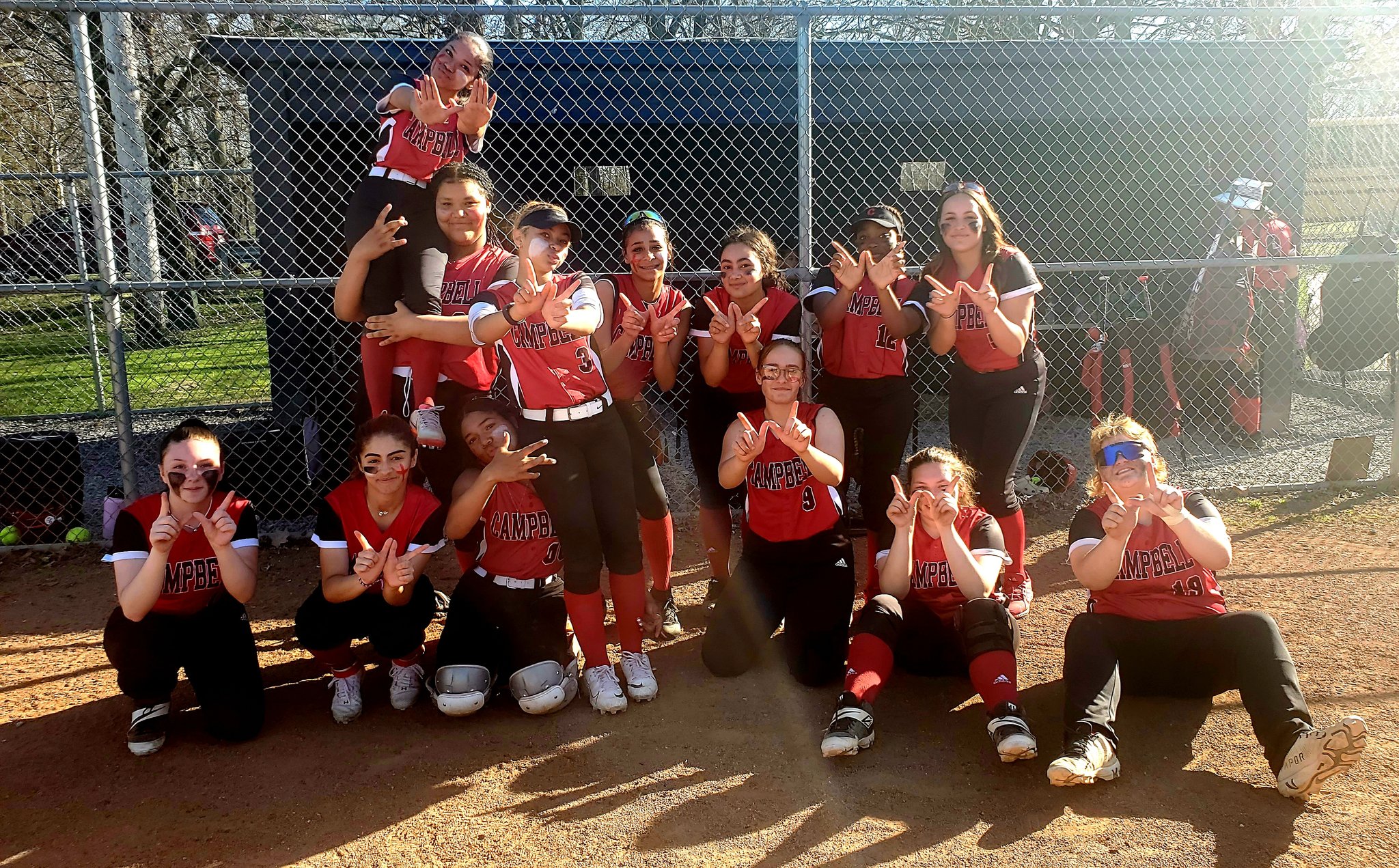 RED DEVILS STAY RED HOT - Your Sports Network