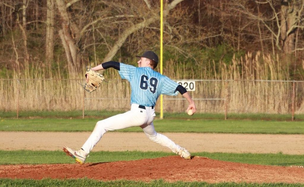 HERALDS RUN WILD IN CHALKER WIN - Your Sports Network