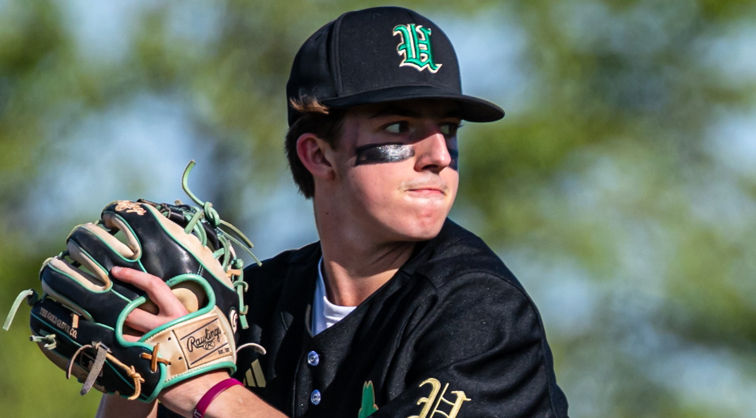 IRISH LEAN ON OFFENSE TO RUSH RAIDERS - Your Sports Network