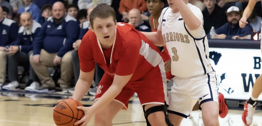 LABRAE FLEXES OUTSIDE THE MVAC - Your Sports Network