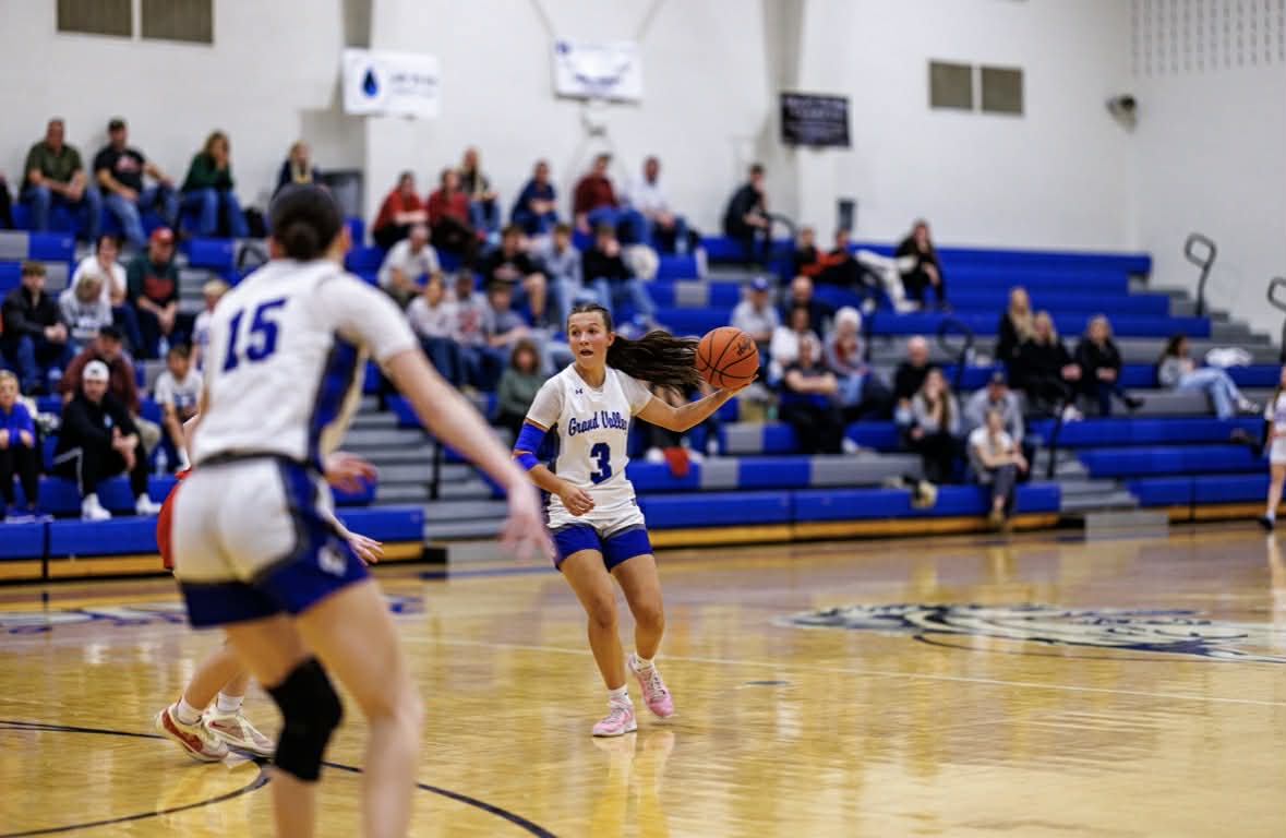 LADY MUSTANGS ROLL PAST BOMBERS - Your Sports Network